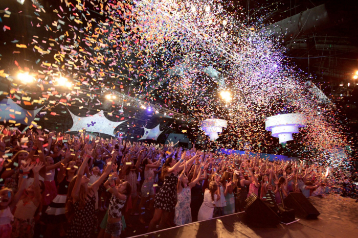World Dance Competition Disney - World Class Vacations by WorldStrides®